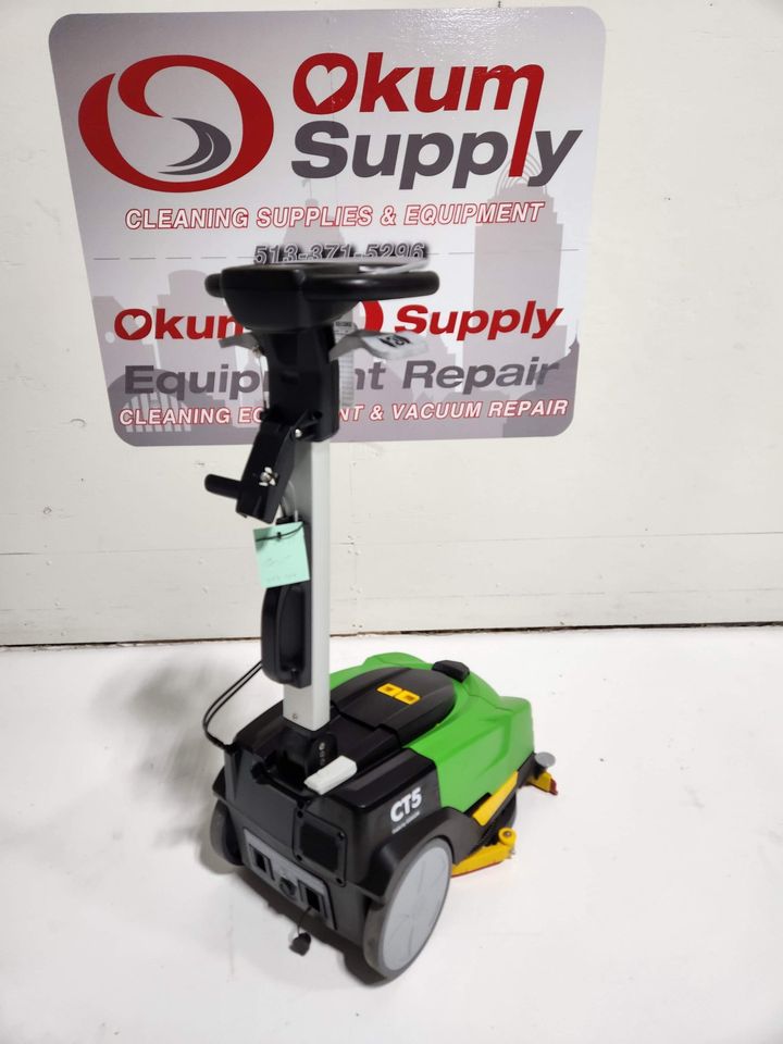 IPC EAGLE - CT5 - SHOWROOM DEMO - MINI FLOOR SCRUBBER - EXTREMLY LOW H ...